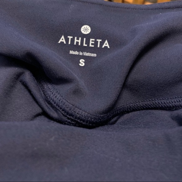 Athleta | Pants & Jumpsuits | Athleta Color Block Salutation Capri ...